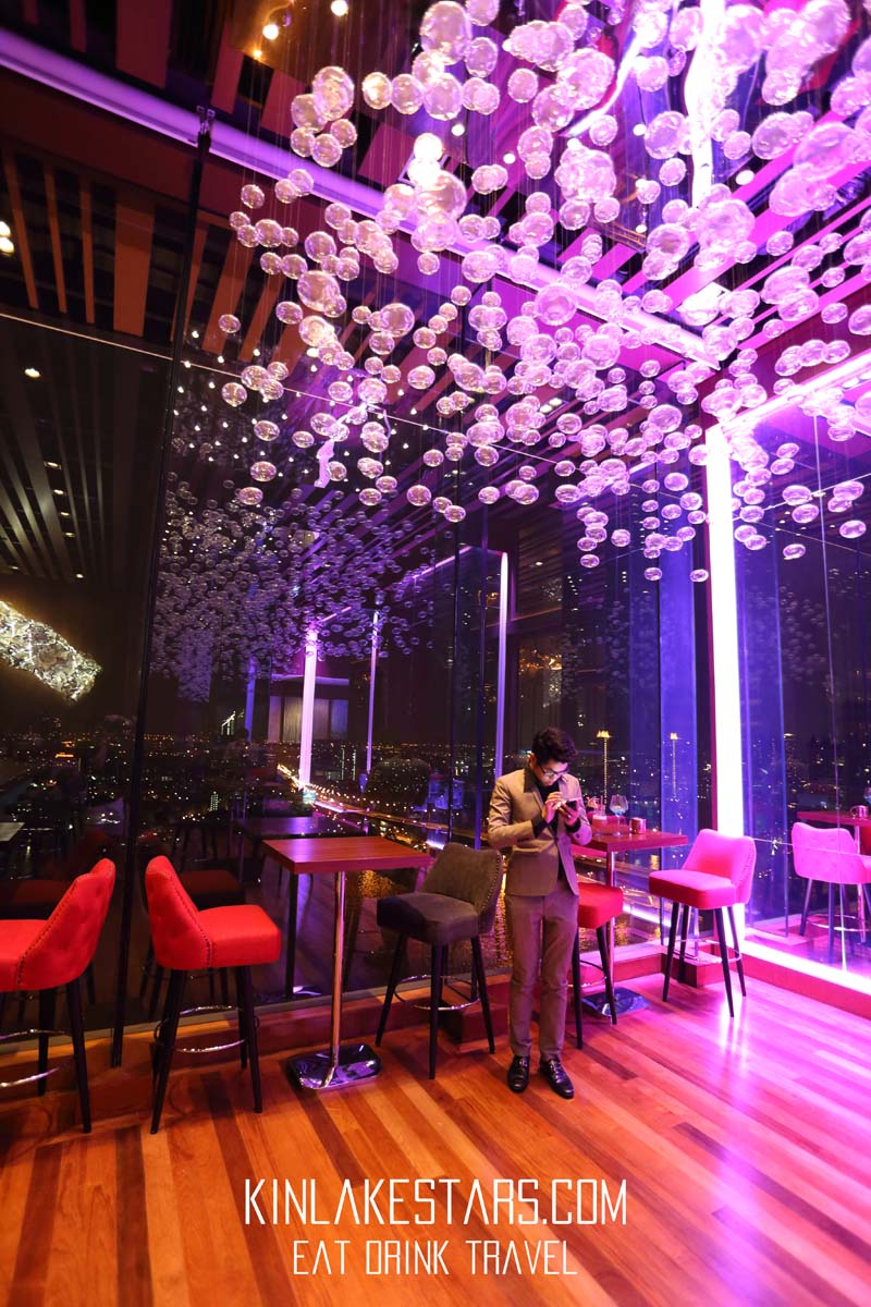 ครั้งแรกในไทยกับตู้กดแชมเปญ Moët และแชมเปญเรืองแสงต้อนรับปีมะหมา ณ ...